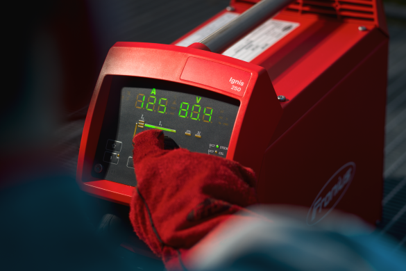 Under the Hood: the Salvagnini P2 panel bender